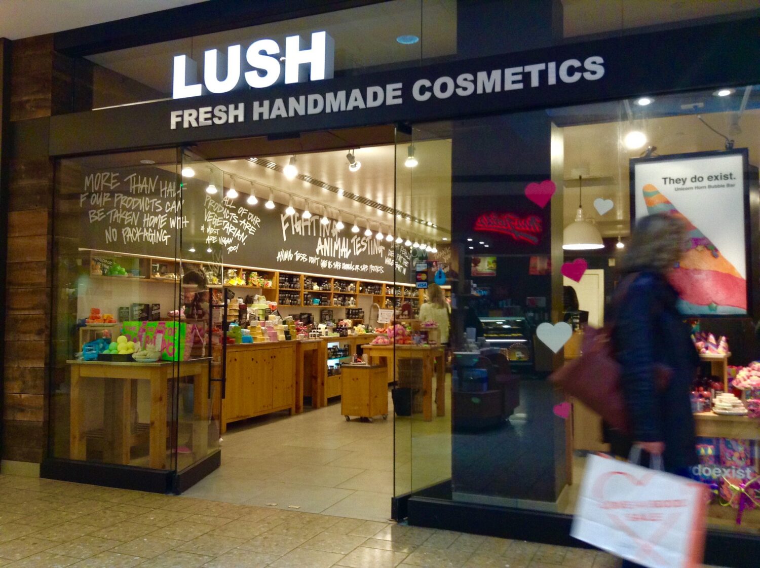 Lush to open new store at Victoria Station - Completely Retail News