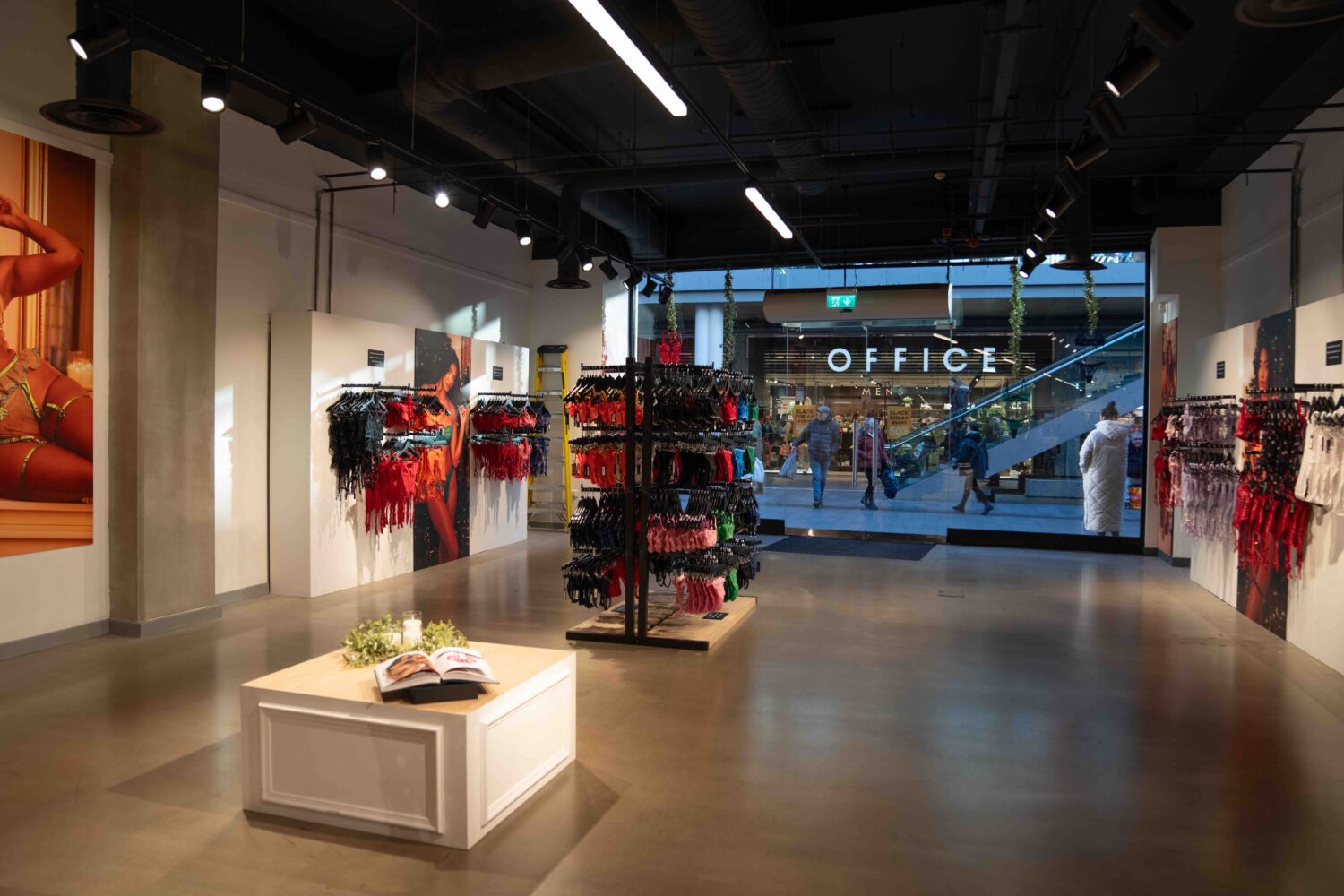 Lounge makes Liverpool debut with pop-up store - Completely Retail News