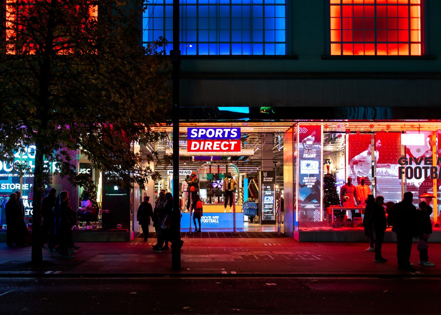 Sports Direct to open at Westfield's London shopping centres ...
