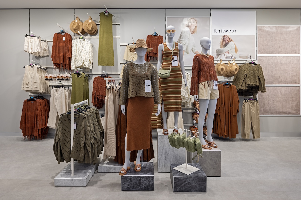 Primark opens 80,000 sq ft upsized store at Metrocentre - Completely ...