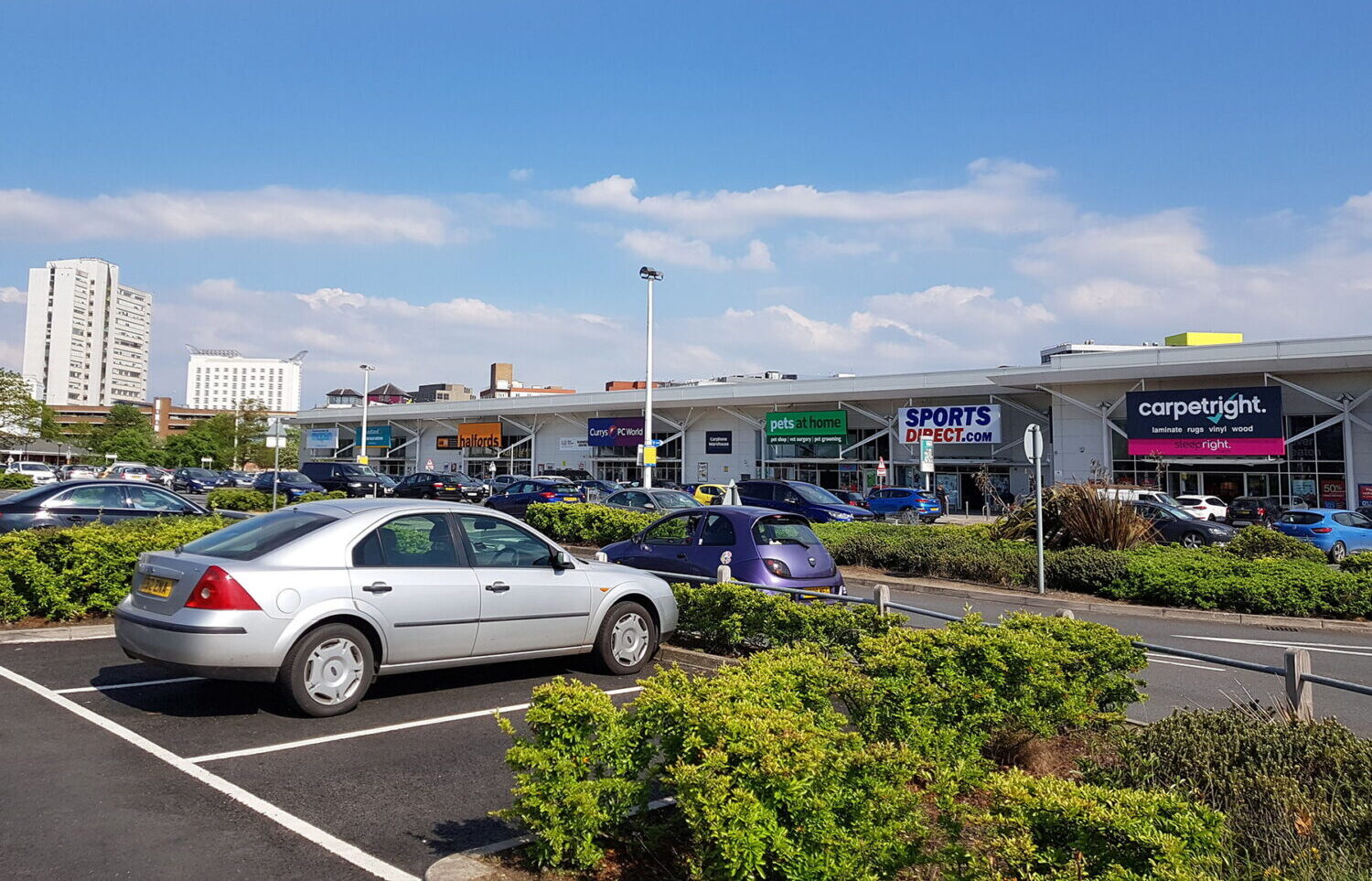 Hines acquires Bracknell retail park for £49m - Completely Retail News