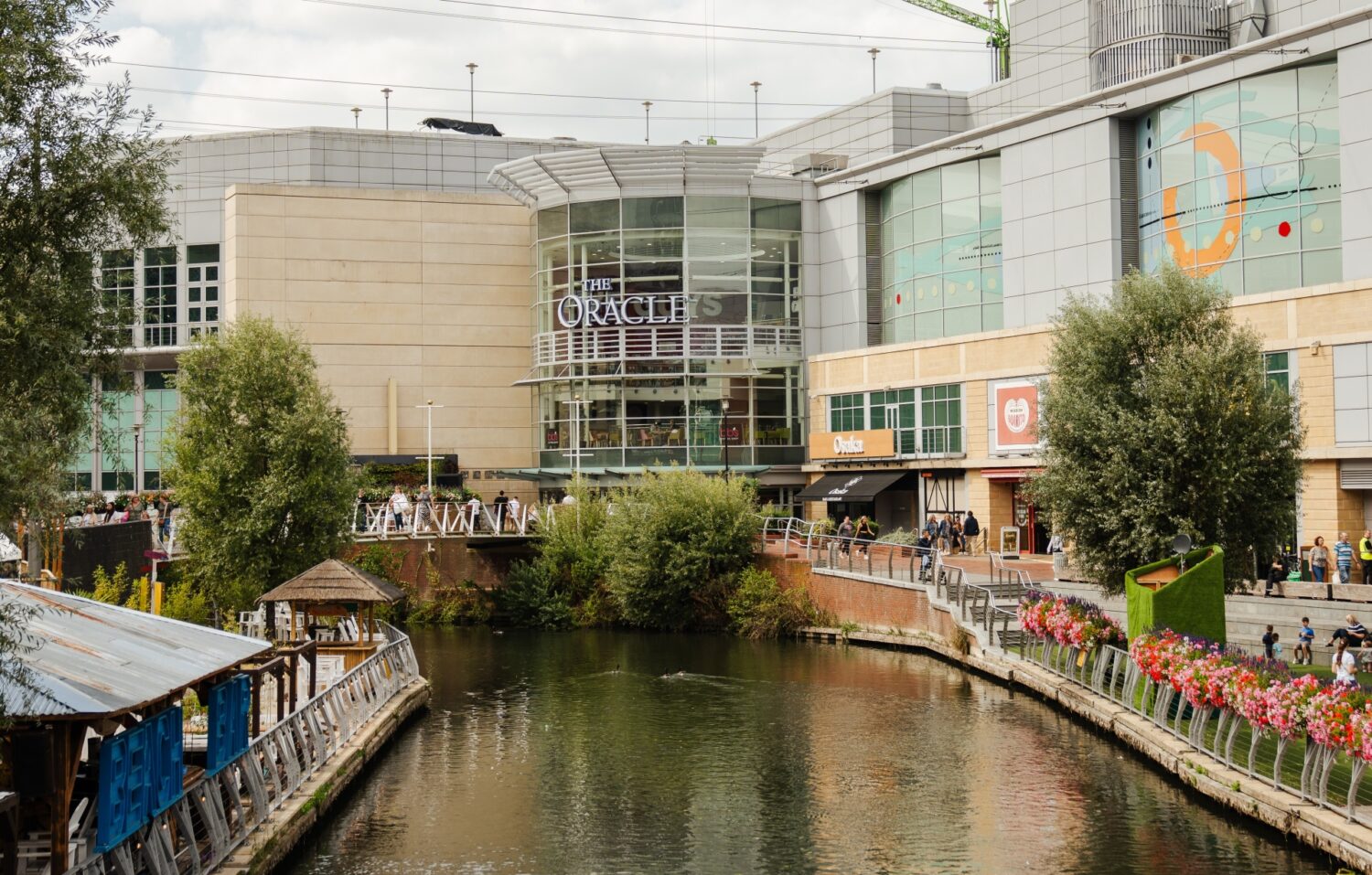 Hammerson takes full ownership at Reading's Oracle with £104.5m ...