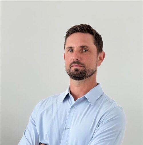 Savills adds director to EMEA retail advisory team - Completely Retail News